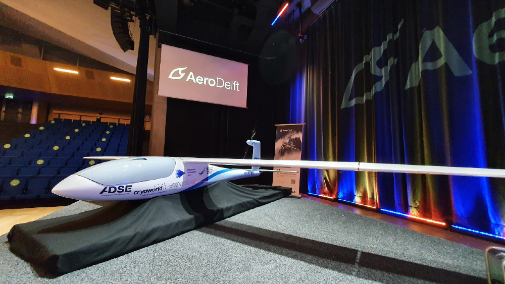 Dutch Students Just Unveiled the World’s First Hydrogen-Powered ...